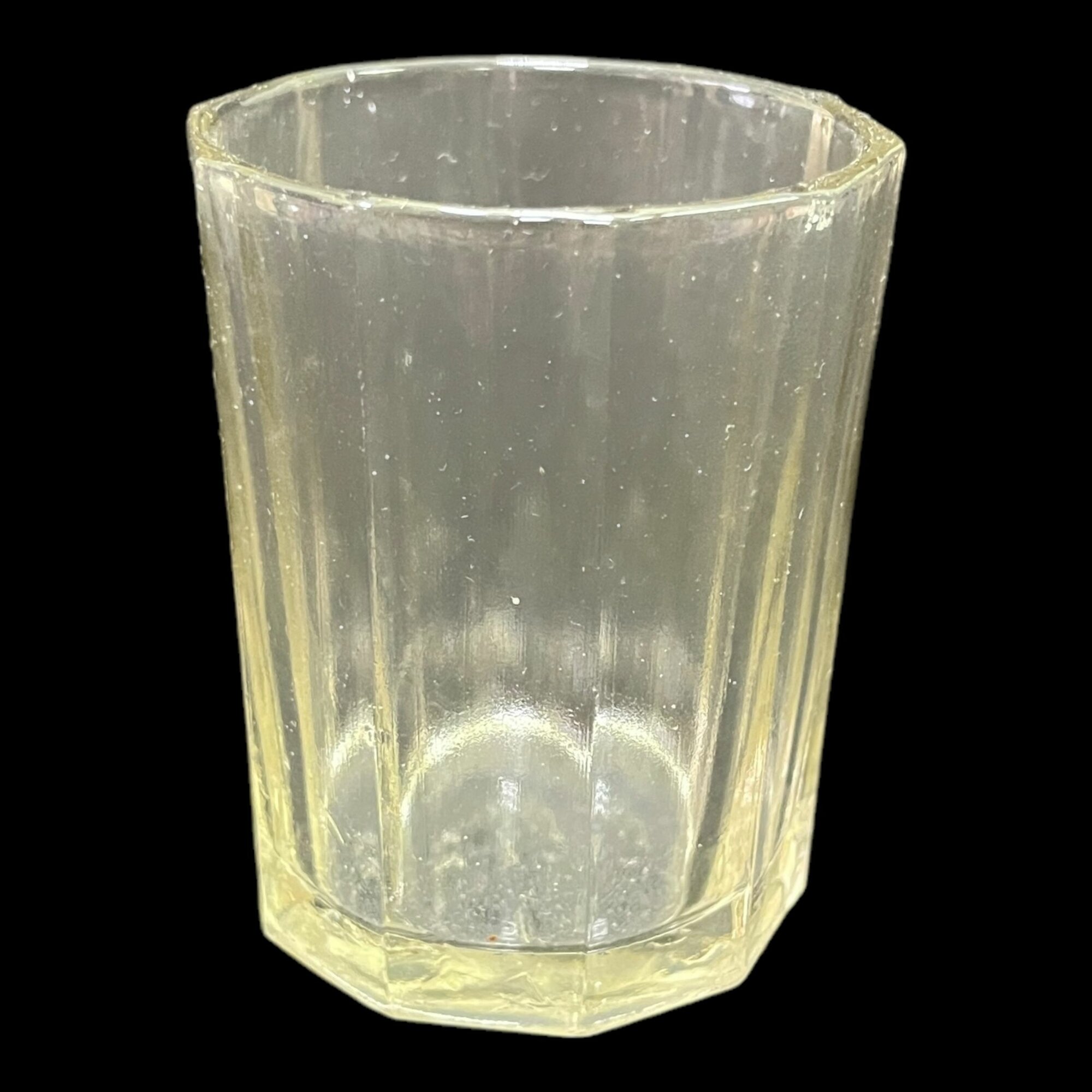 Советская винтажная граненая стопка, рюмка, стекло. Сделано в СССР