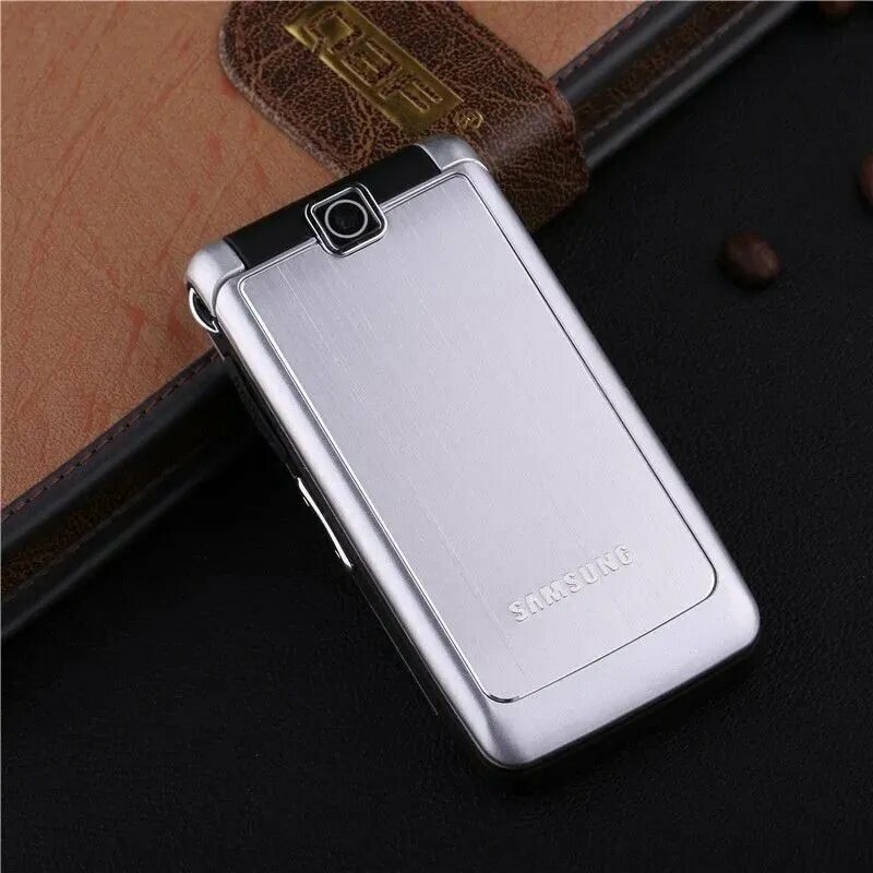 Мобильный телефон Samsung S3600i-1, серебристый
