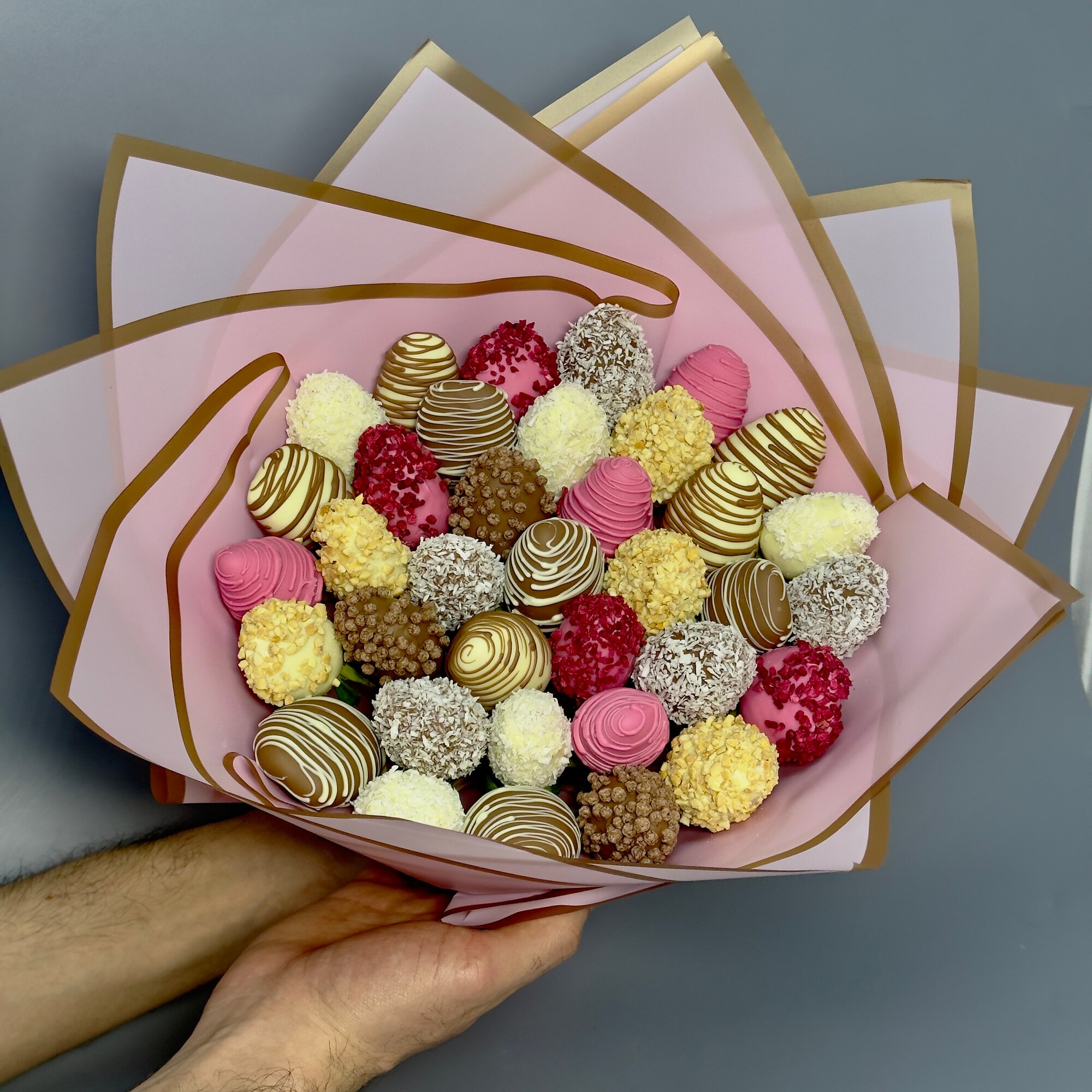 Букет из клубники в бельгийском шоколаде «Sweetheart» (36 ягод)