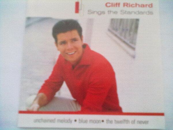 Компакт-диск Cliff Richard Sings The Standards - Primary Contributor: Cliff Richard; (1 CD)