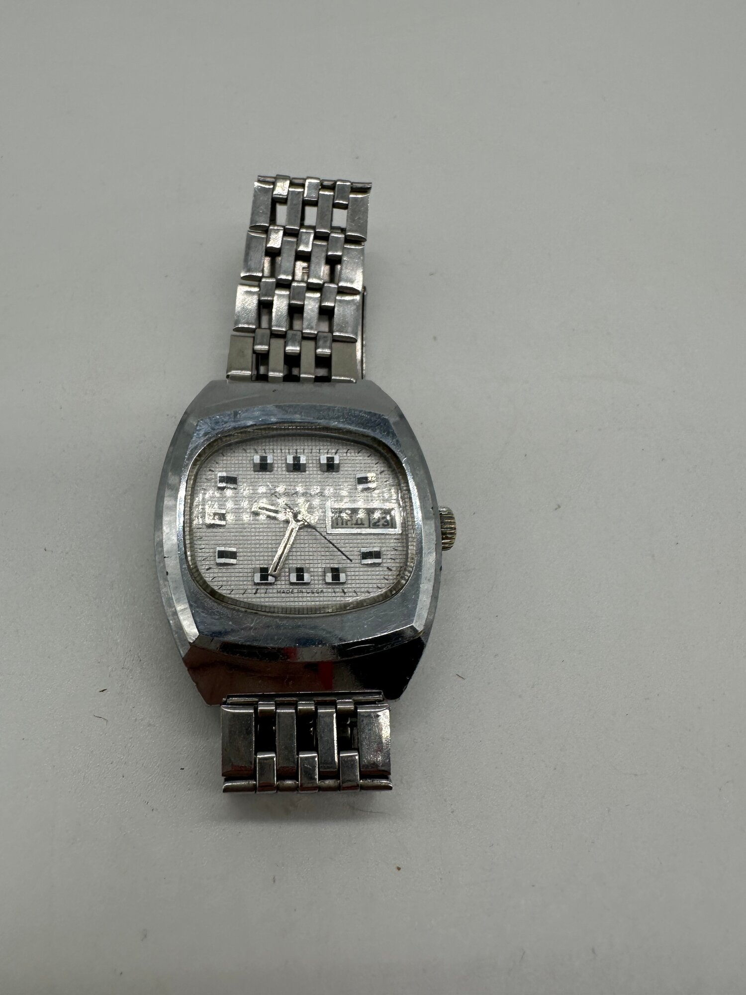 Часы Наручные Ракета Телевизор механика ссср шикарные 1970 годы