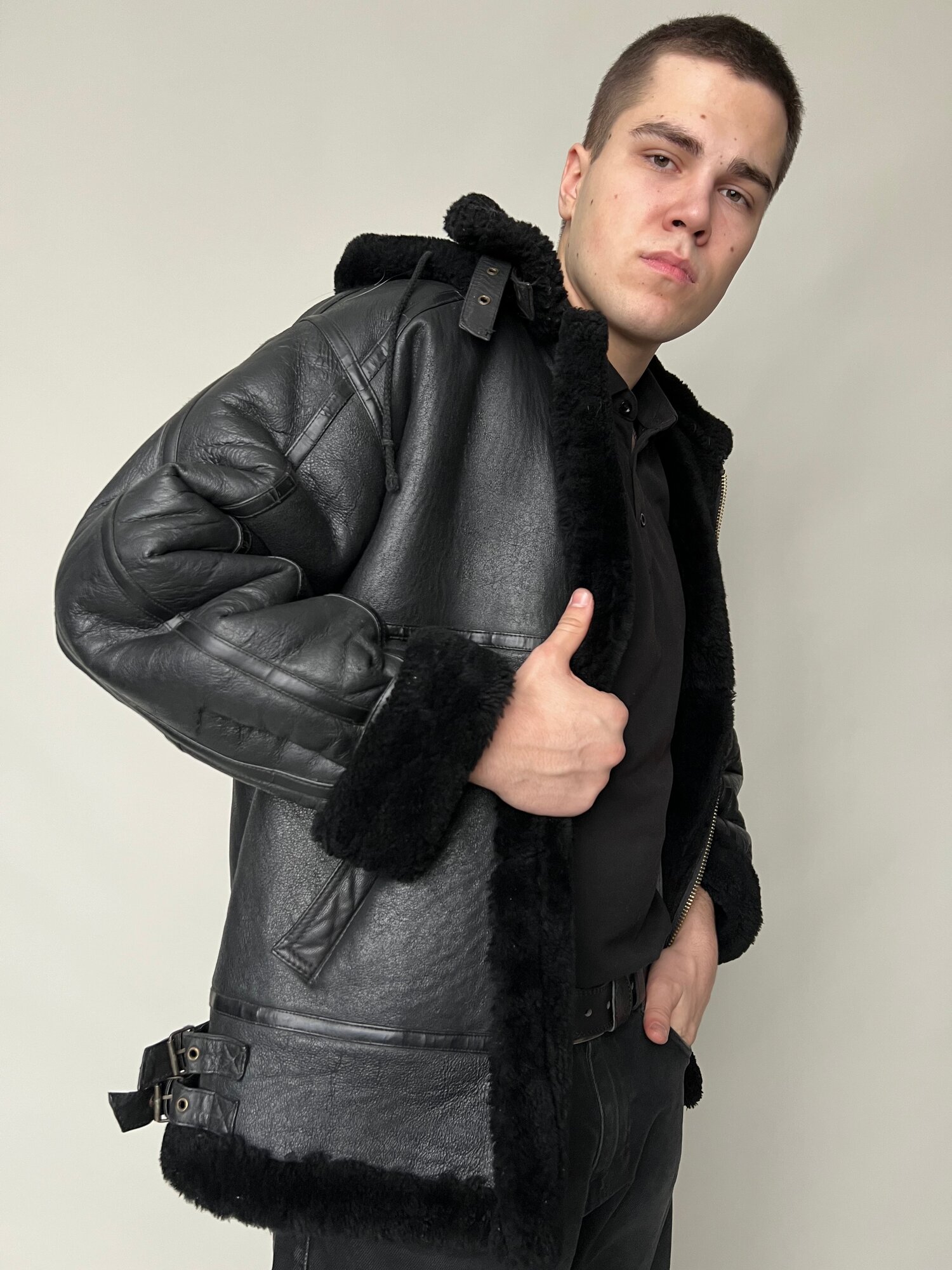 Дубленка мужская пилот тм LEATHER GOODS с капюшоном р.48-50 /12669/