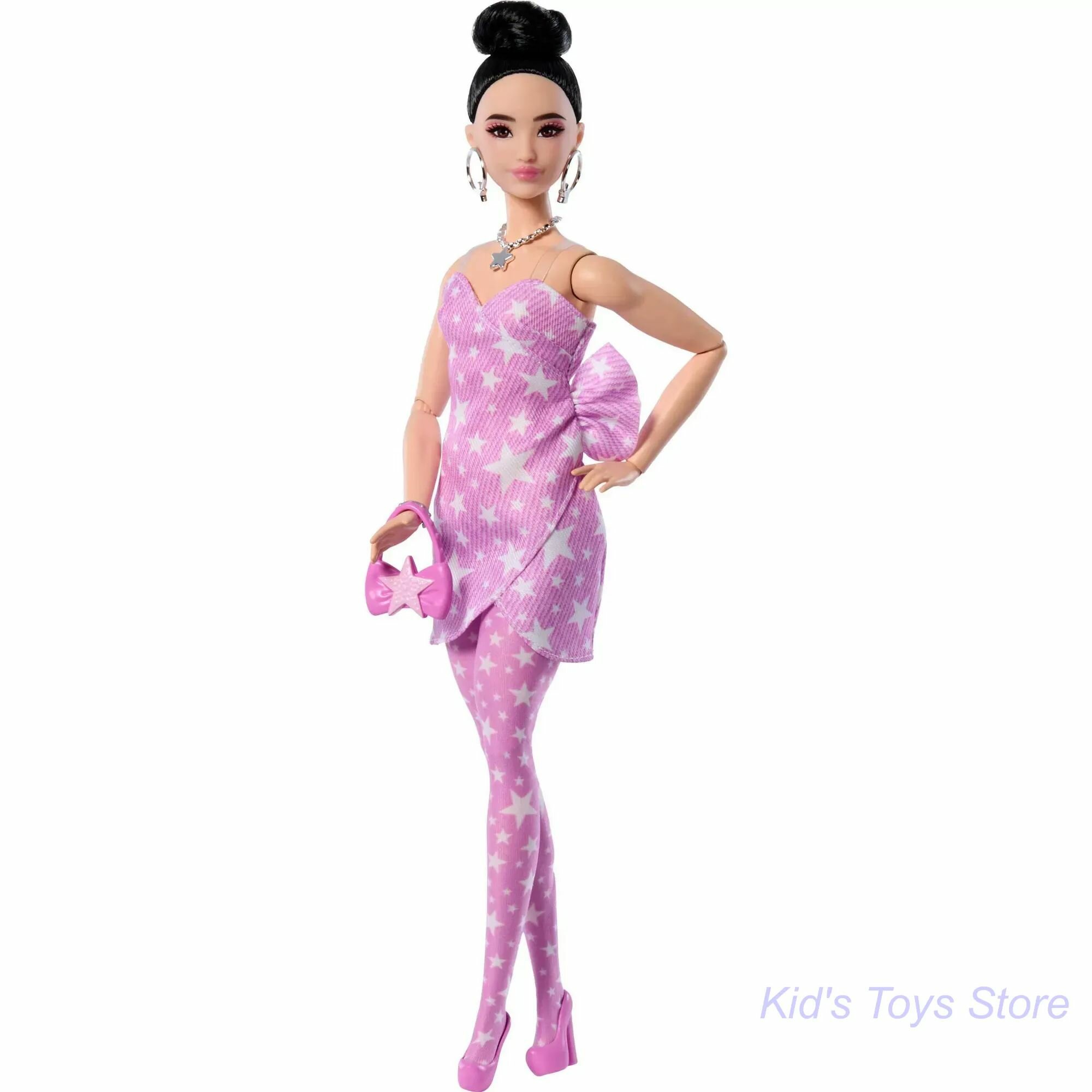 Кукла Barbie Deluxe Style в джинсовом платье со звездами, с аксессуарами и гибкими суставами