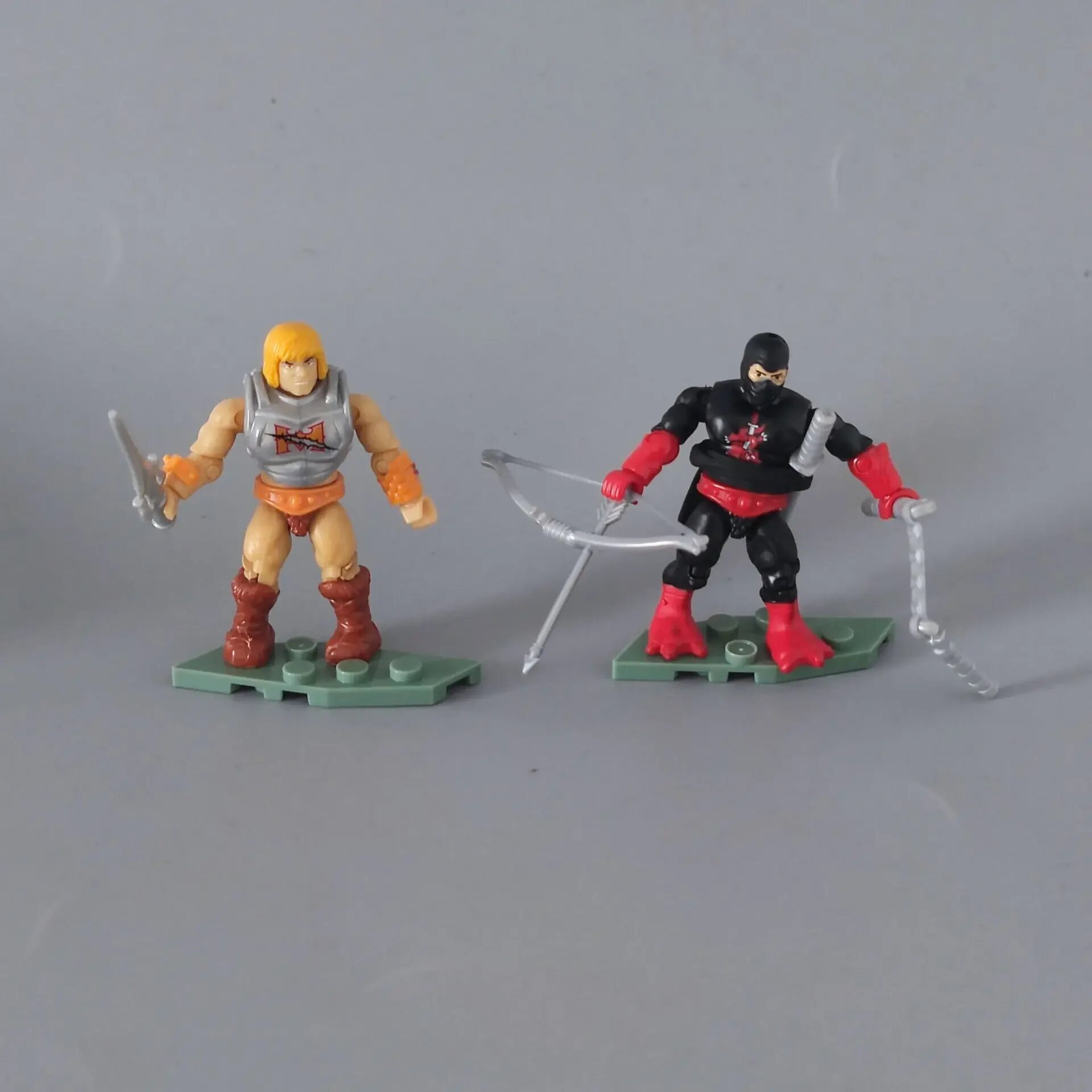 Mega Bloks Construx Motu He-Man Armored Ninjor фигурки 2 штуки