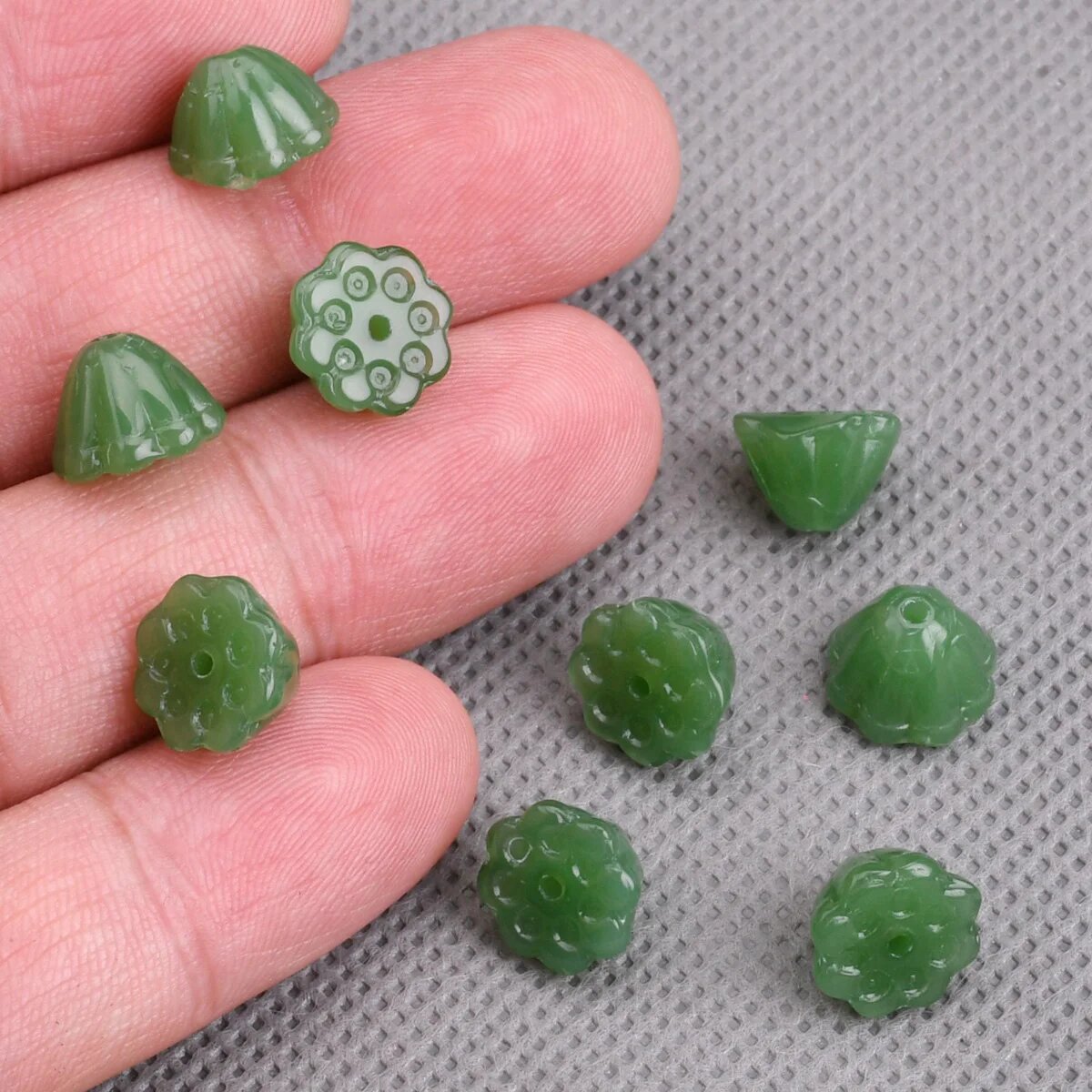 Бусины из стекла Siancolary, форма лотоса, 10 мм, 10 шт. Изумрудный, Jady Deep Green
