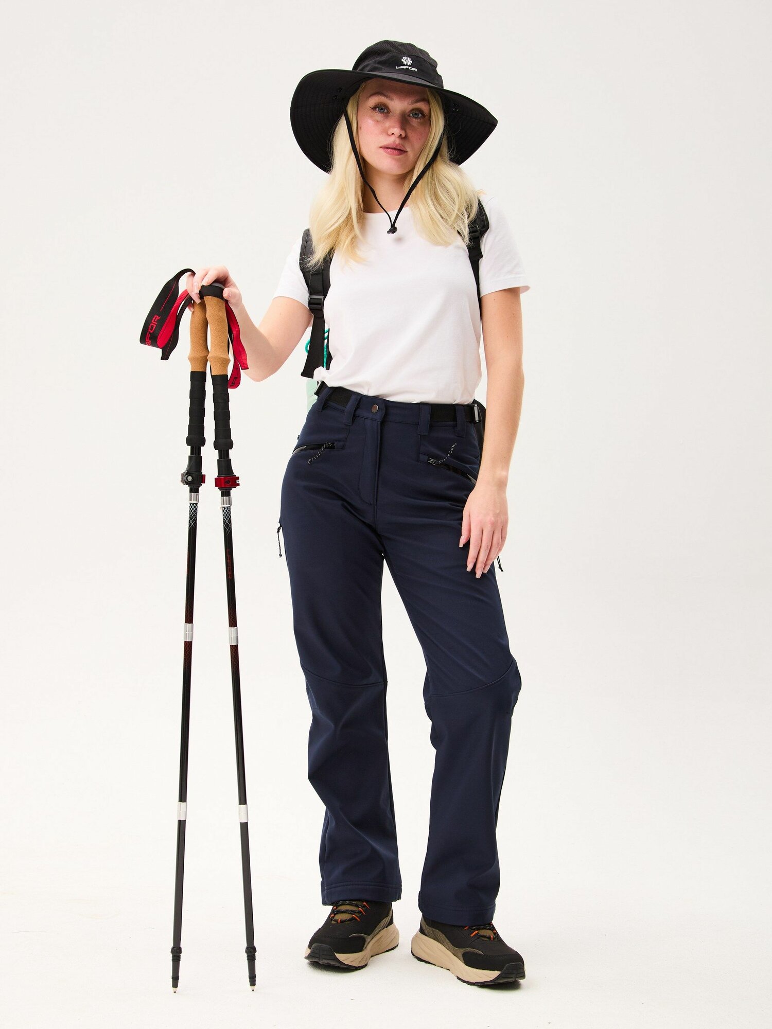 Брюки софтшелл мембранные туристические спортивные весенние треккинговые женские Lafor, темно-синий, 42