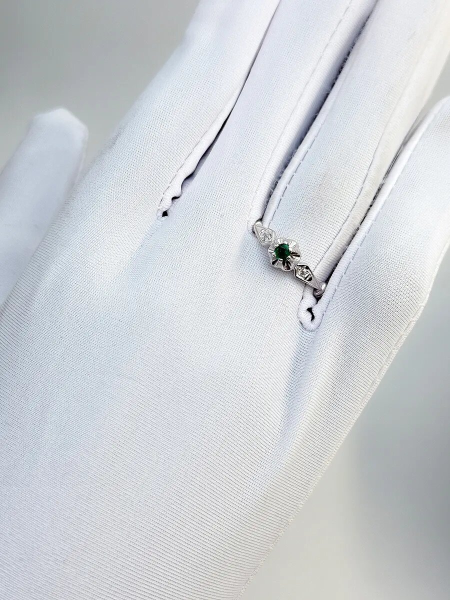 Кольцо, серебро, 925 проба, родирование, изумруд, фианит