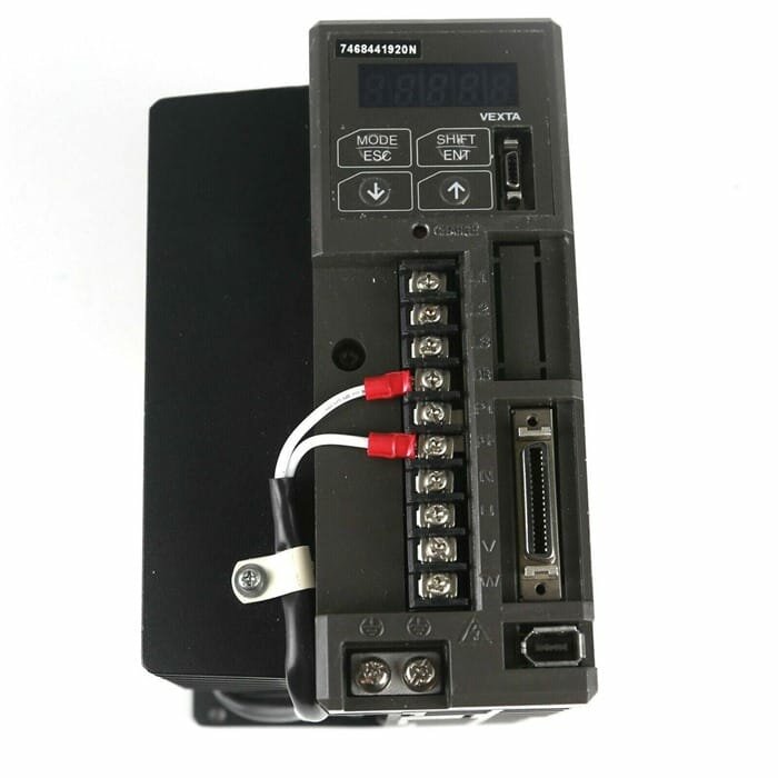 Модуль 1PIECE FUJI SERVO DRIVE RYS751S3-VVS