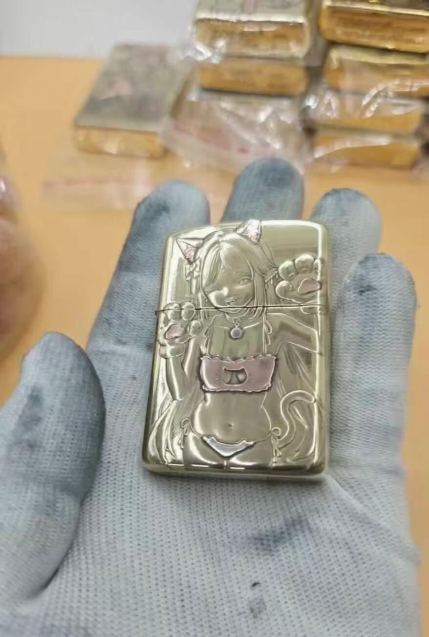 Zippo, "Двусторонний рельеф Девушка-кошка, рельеф, латунь", пустая(без заправки)