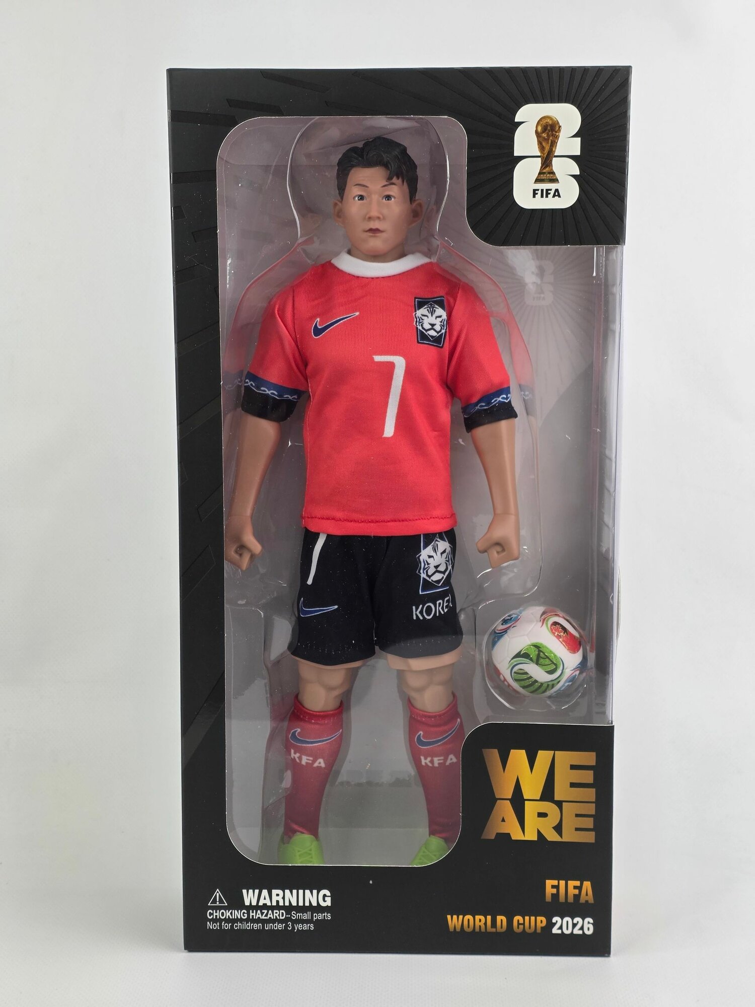 Фигурка футболист Сон Хын Мин Football star Heung-min Son (Korean jersey) 35 см
