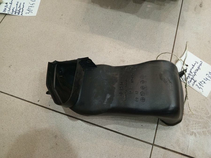 Воздуховод салона от Toyota Land Cruiser 80 1990-1997