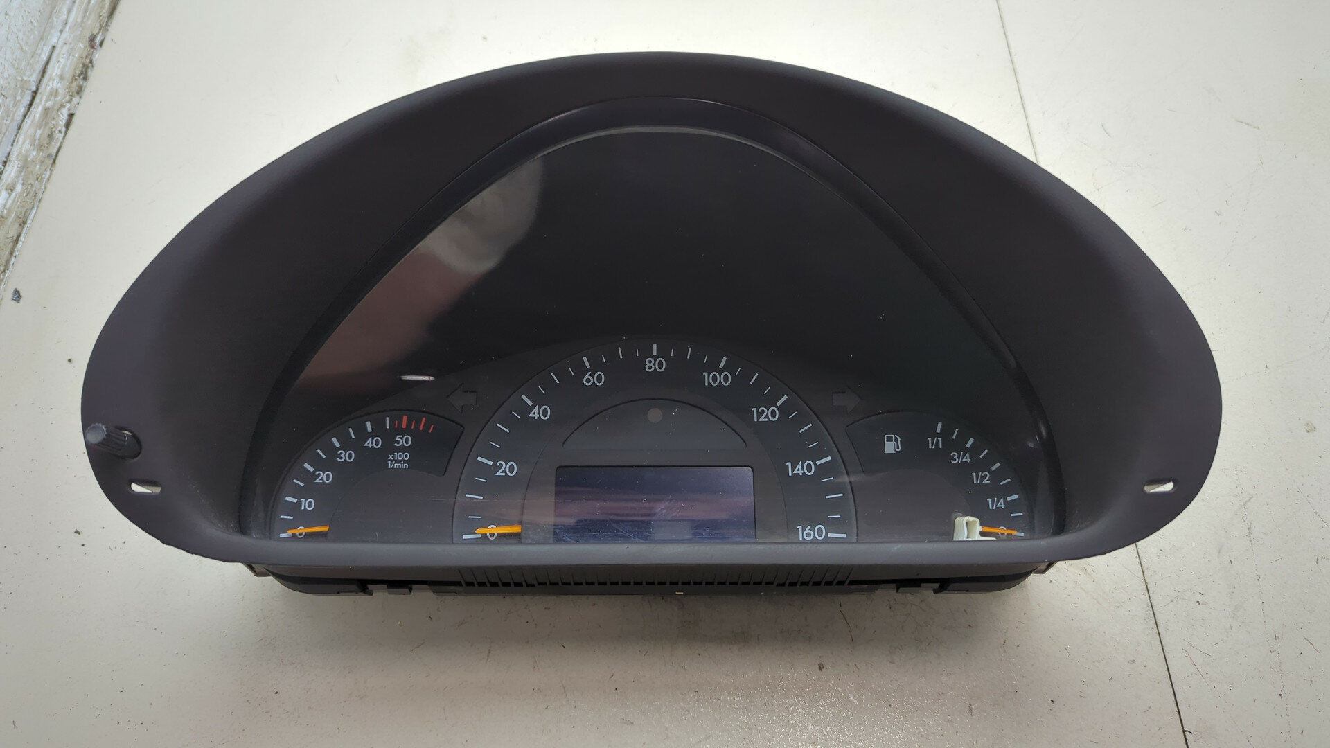 Приборная панель Mercedes C W203 Б/У