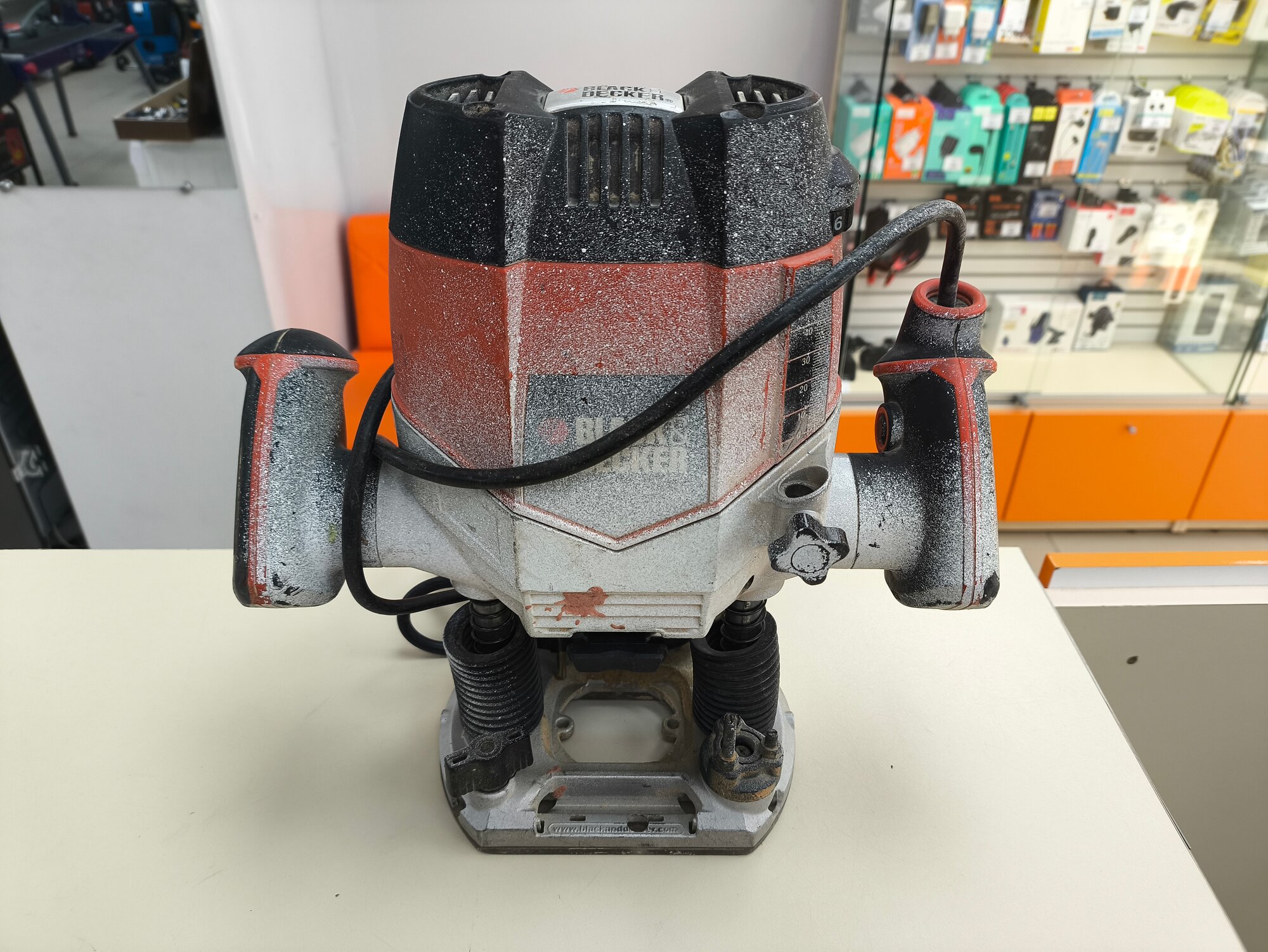 Фрезер Black & Decker AH703 БУ уценка без комплекта