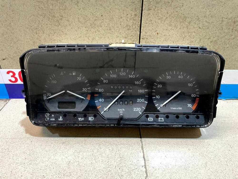 Панель приборов VW Passat B4