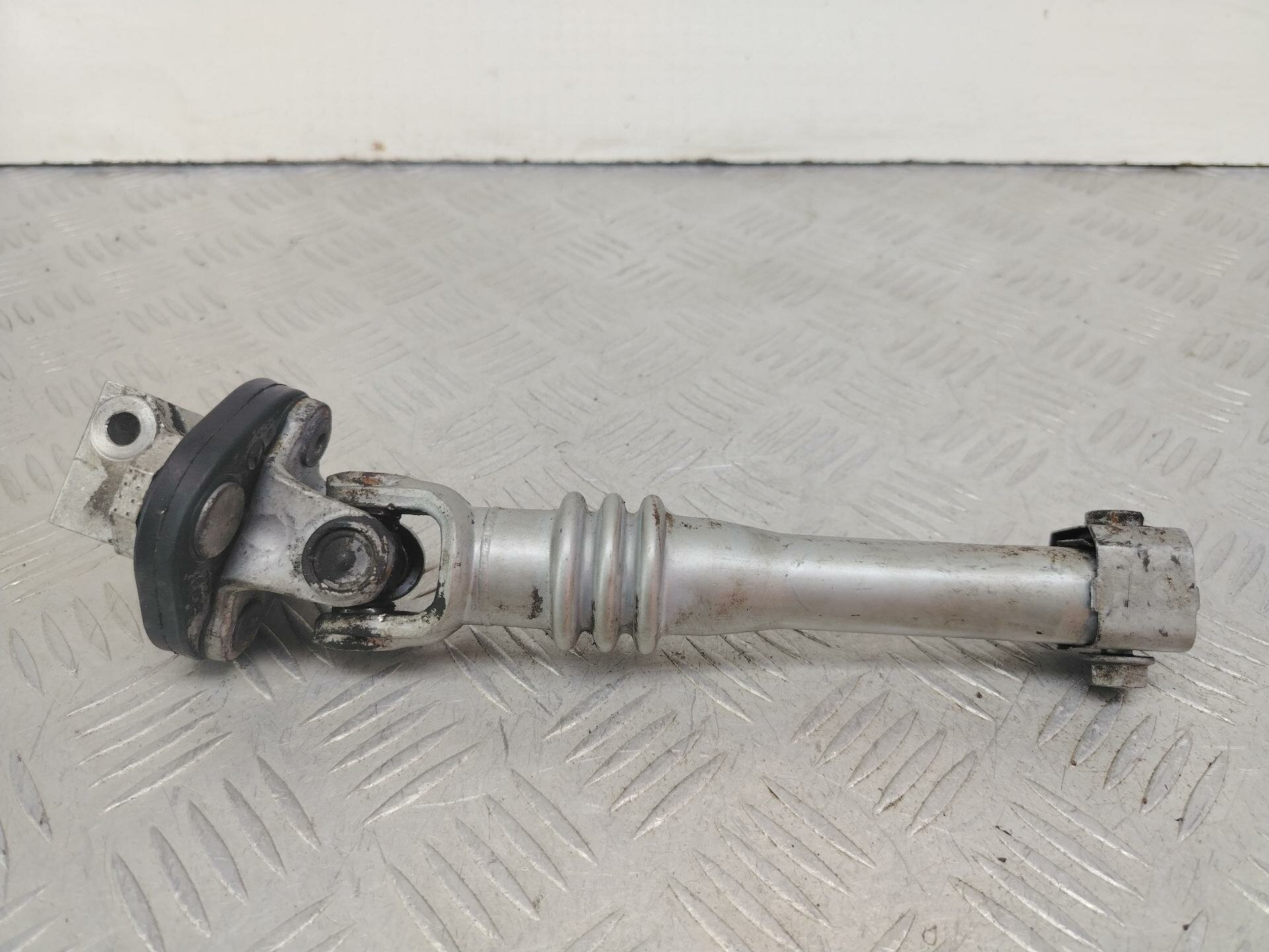 Рулевой карданчик Mercedes-Benz E W211 (2002 - 2006) A2034620278