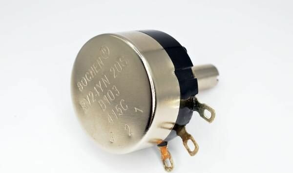 BOCHEN RV24YN 20S B103 Потенциометр, THT 10 кОм, 1шт