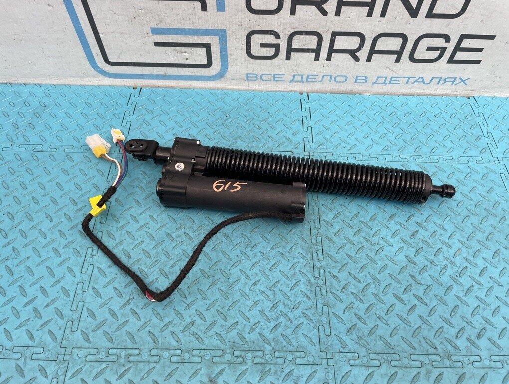 Привод крышки багажника Mercedes-Benz E-Class 2012 W212 651.924 2.2 OEM A2127570129