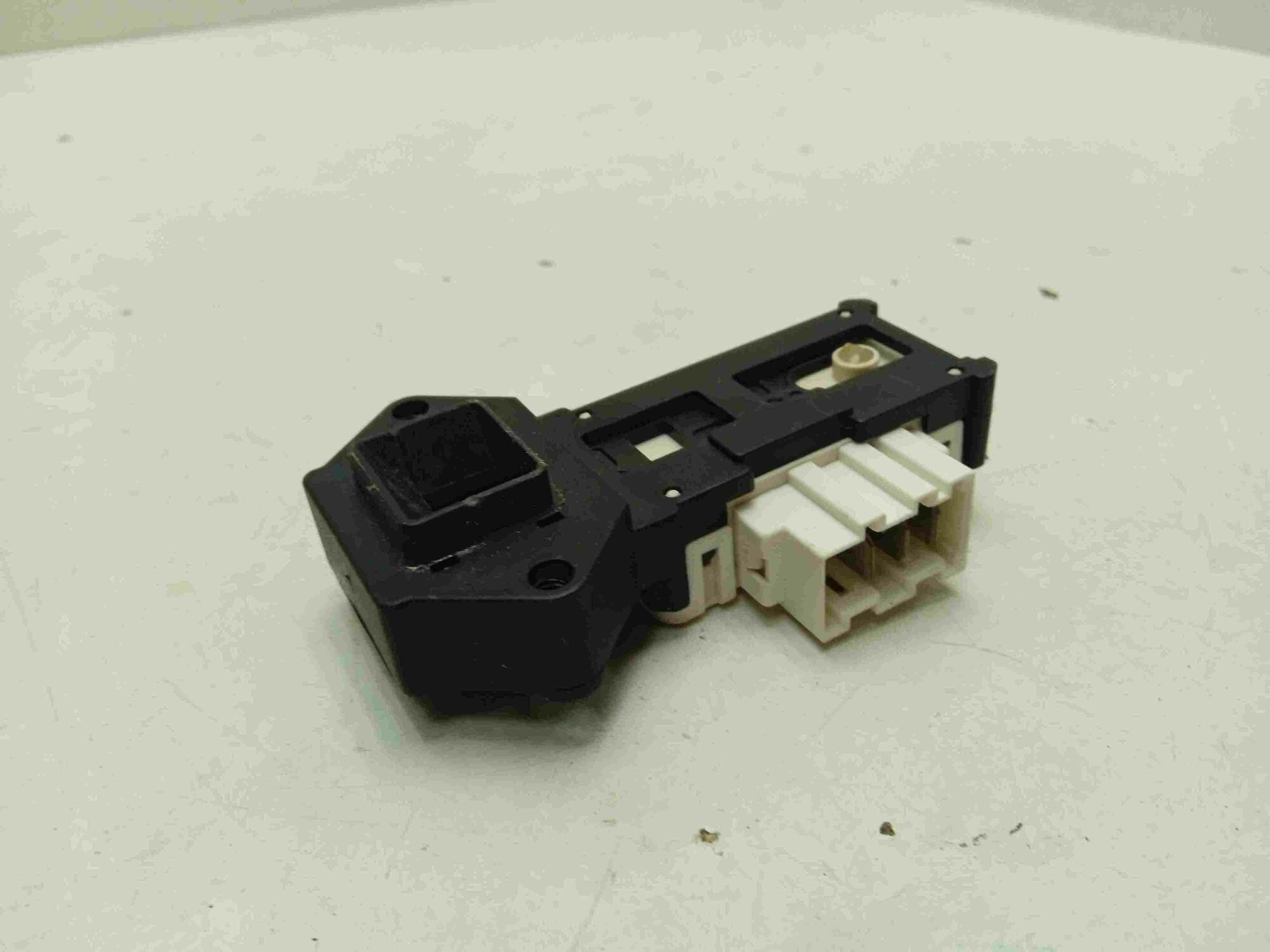 WF6452S4V кт204 Блокировка люка для стиральной машины Samsung WF6452S4V б/у