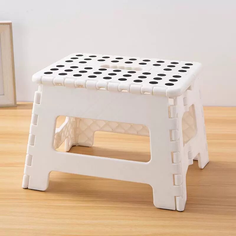 Белый складной стул с черными точками, 22x29x45см портативный легкий для дома и улицы