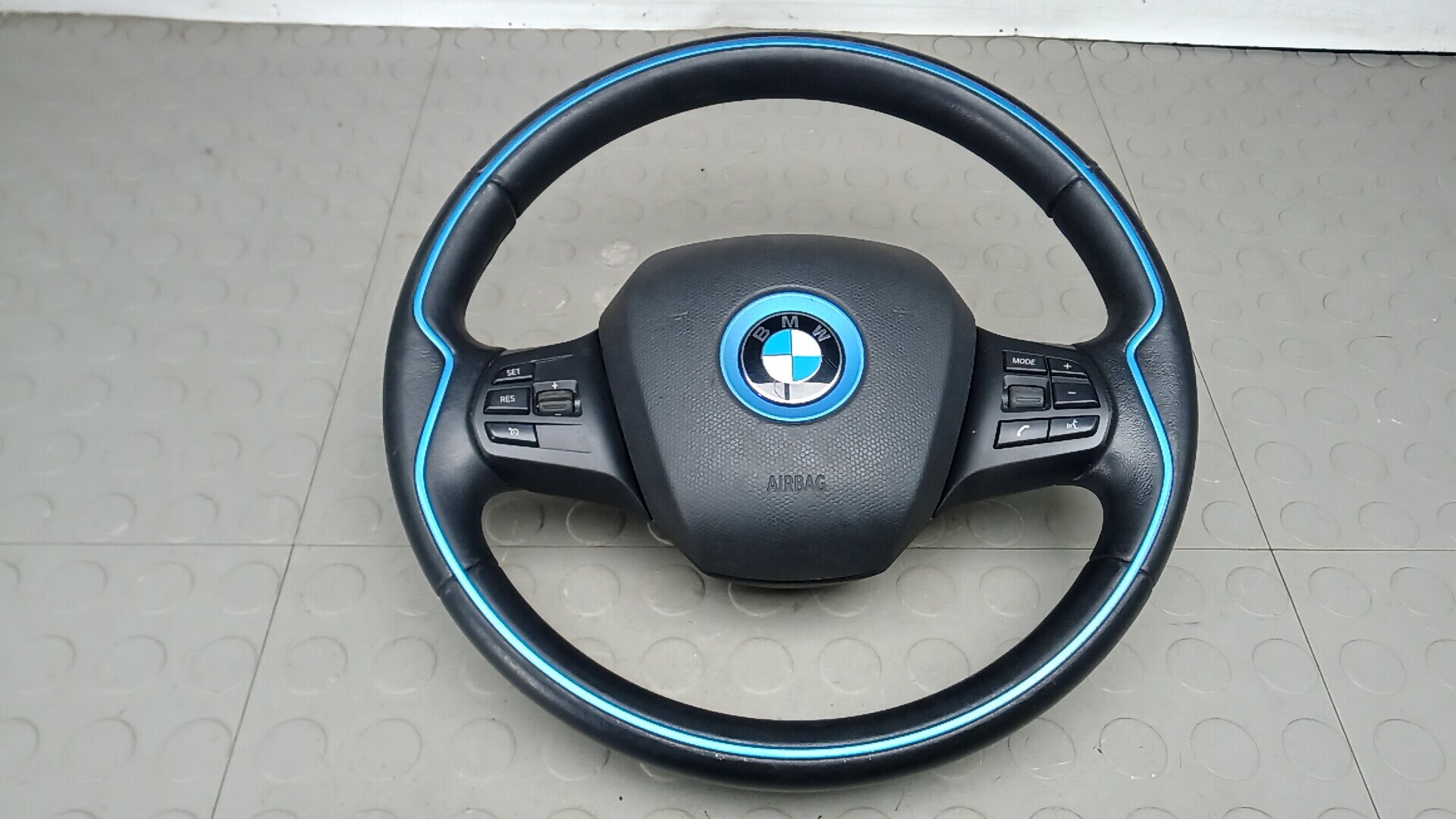 Руль BMW I3