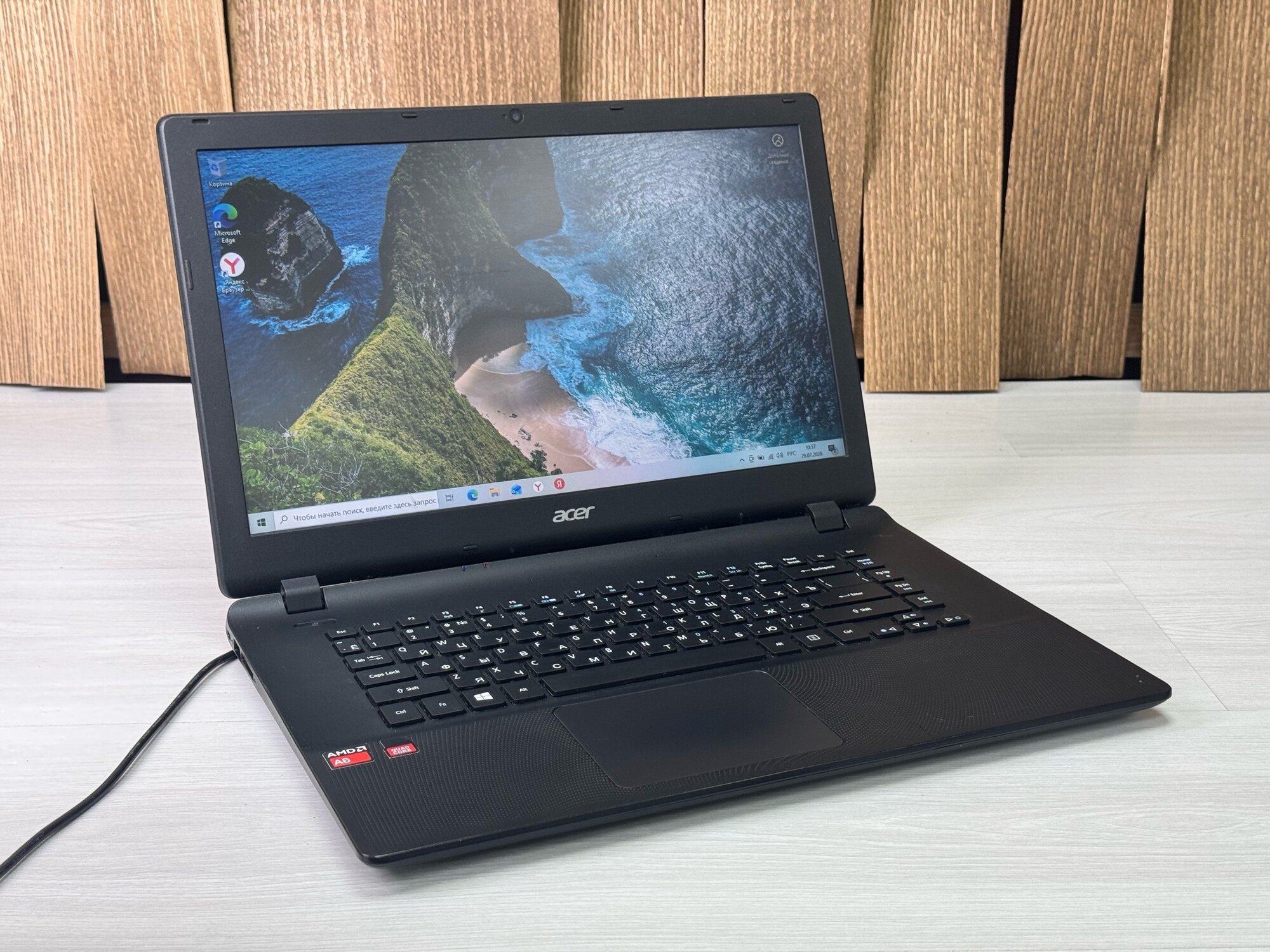 Ноутбук Acer Aspire ES1-522-809Y AMD A8-7410/R5/8G/SSD120Gb/WIFI/Cam/15.6", батарея 30 мин