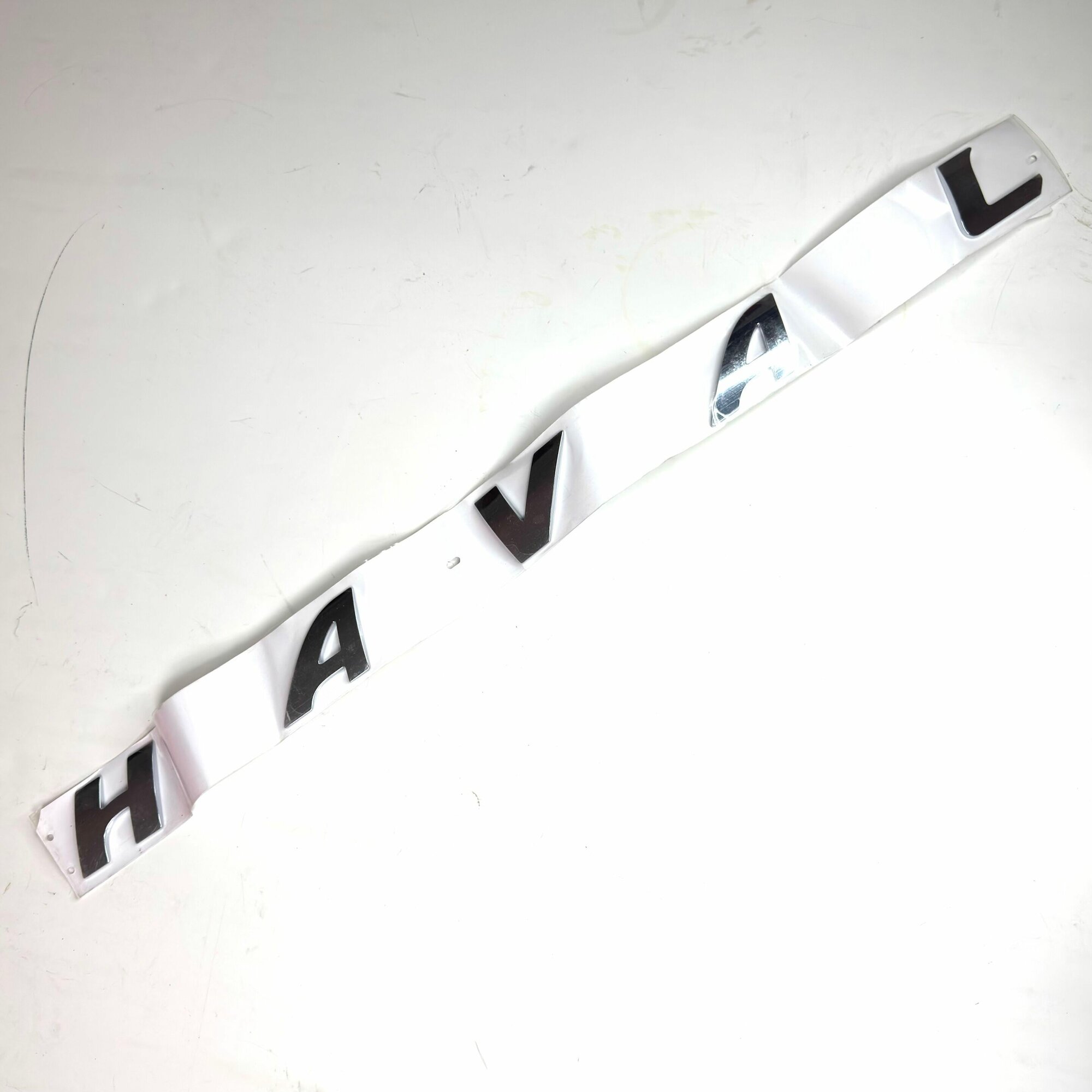 Эмблема крышки багажника "HAVAL" Haval Dargo 2.0 16V 7AMT внедорожник 4X2 3921100XKN04B