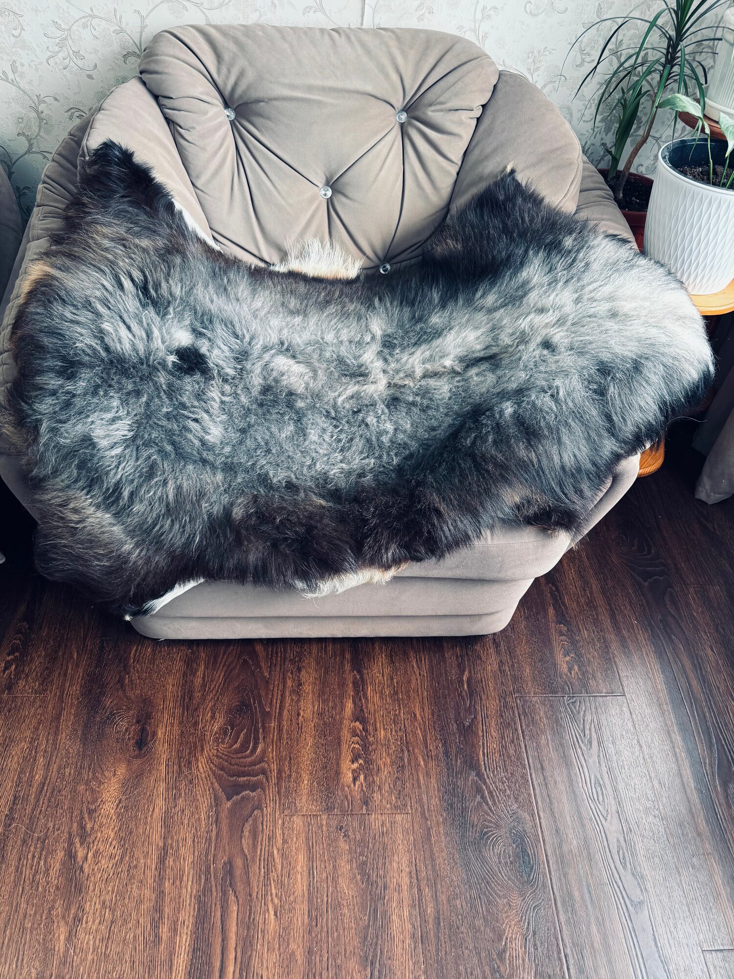 Ковер-накидка из натуральной овечьей шкуры (мех, овчина) для дома и авто