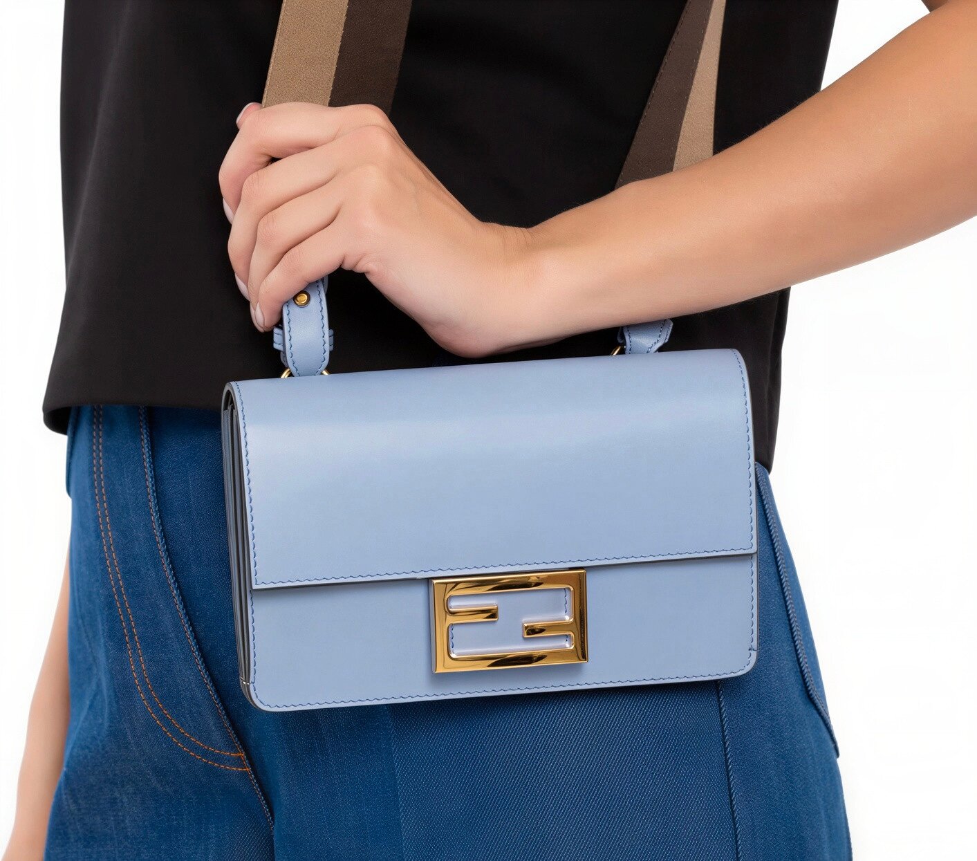 Сумка кросс-боди FENDI