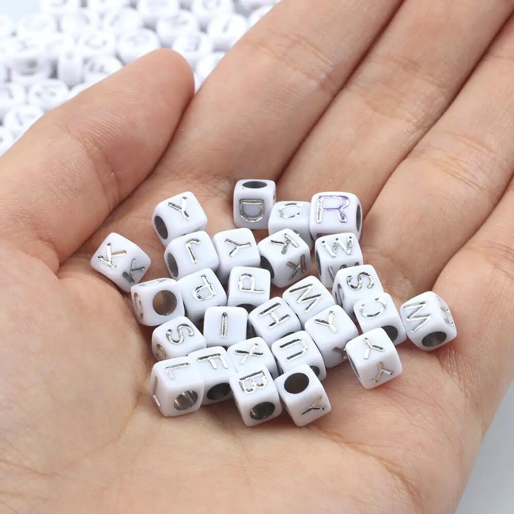 Акриловые бусины с буквами, 6x6 мм, белые, 200 шт