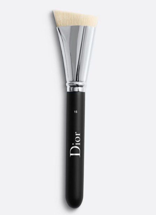 Dior Backstage Кисть для контуринга лица 15