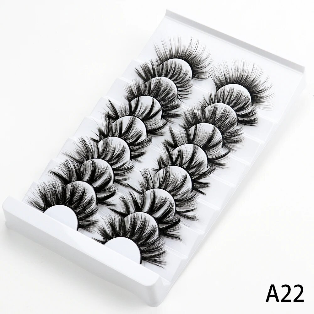 8 пар 3D ресниц IEEYEEY A22 черные