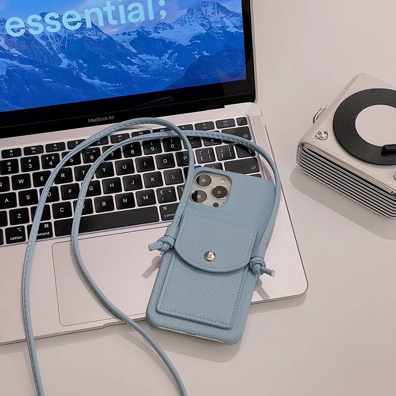IPhone 16 Plus Совместимый Кожаный Кроссбоди Кардхолдер с Ремнем, Текстура Ящерицы в Небесно-Синем