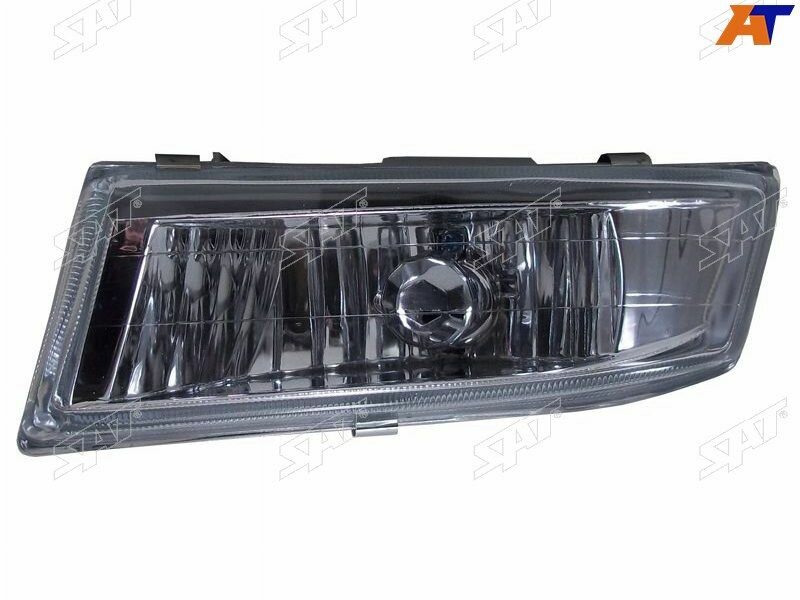 . SAT Фара противотуманная для TOYOTA IPSUM 98-01 левая