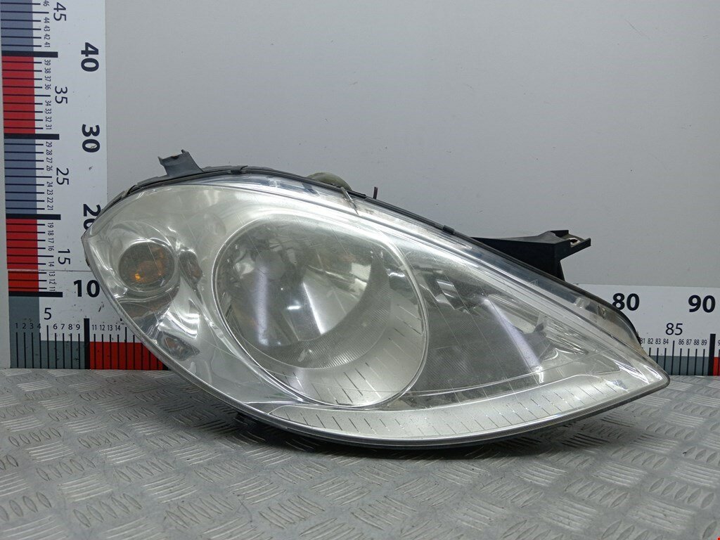 Фара правая Mercedes A-Class (W169) A1698200261 арт. 2198229