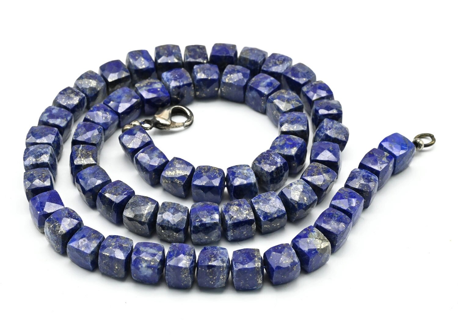 Бусы, лазурит