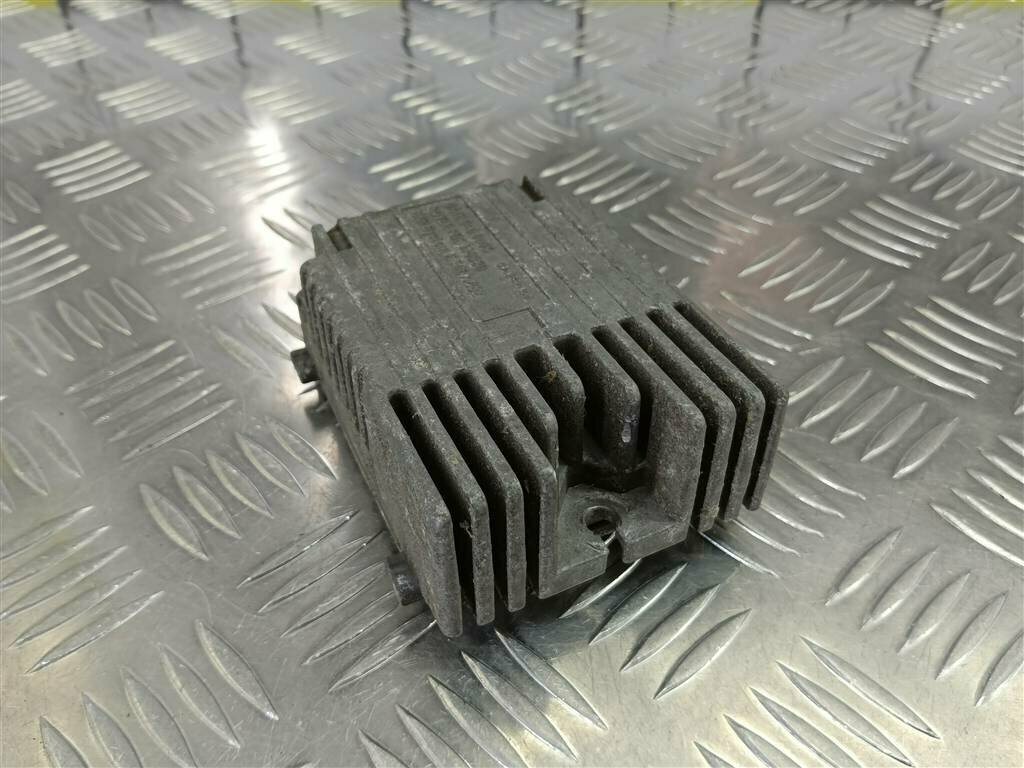 Блок управления вентилятором Б/У для LAND ROVER FREELANDER I рестайлинг (2003—2006) PDE100030