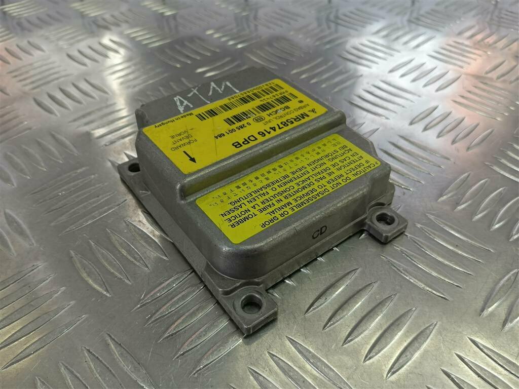 Блок управления SRS (AIR BAG) Б/У для MITSUBISHI COLT Z30 (2002—2012) MR587416