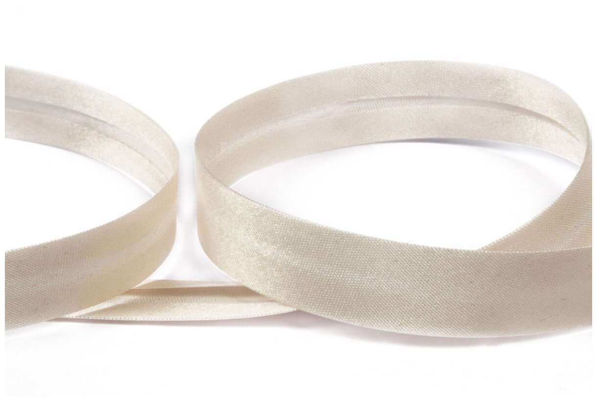 Косая бейка "Gamma" GK-15P 14 - 15 мм 132 м 1 м №084 кремовый