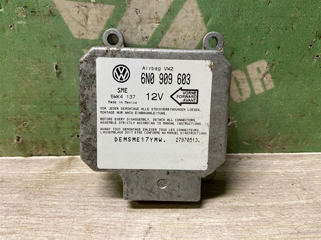 Блок управления AIR BAG VW Golf 3 Vento 91-97