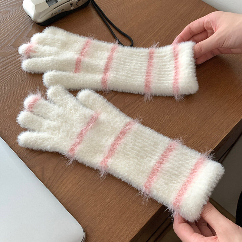 Перчатки для мужчин и женщин