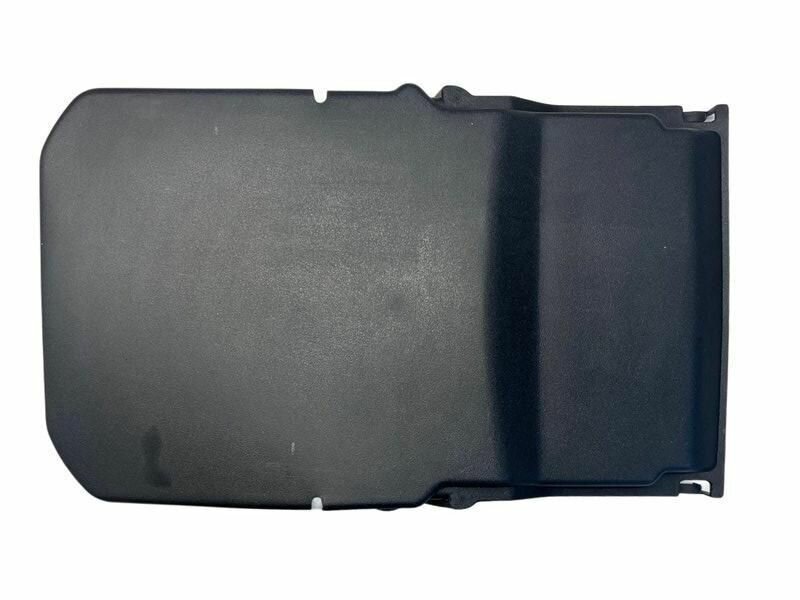 Крышка акб Ford Focus 2. 2008-2011