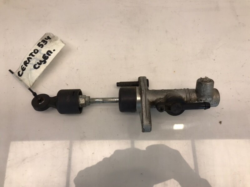 Б/У цилиндр сцепления главный Kia Cerato 2006 LD G4ED 41564 Hyundai-KIA арт. 416102F110