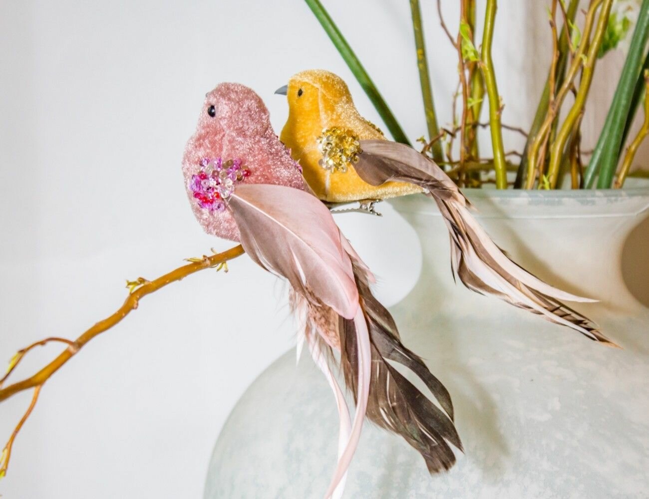 Декоративные птички на клипсе, перо, розовая и золотистая, 17 см, 2 шт, Koopman International