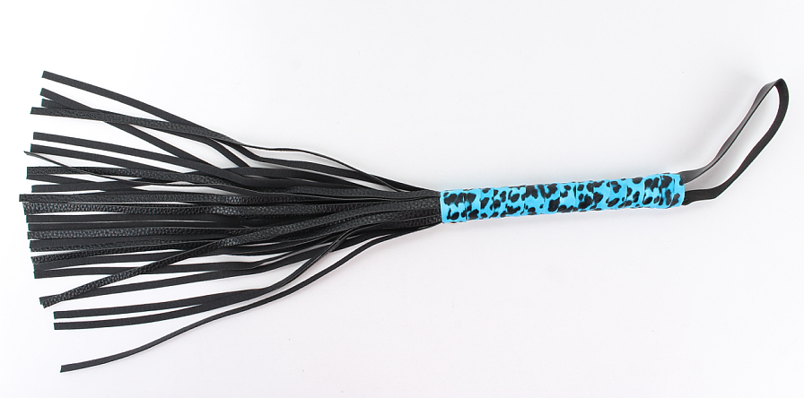 Плеть игровая Le Desir Blue длина 44 см из эко-кожи и искусственной кожи в цветах чёрный и голубой