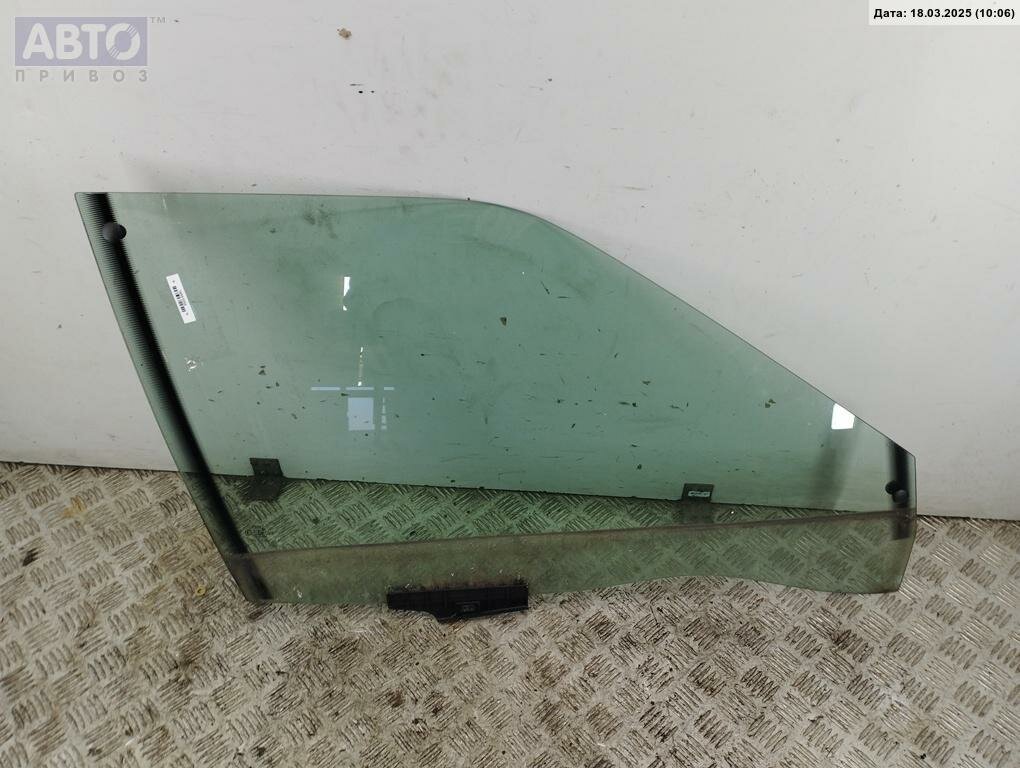 Стекло двери передней правой Audi 80 B4 (1991-1996)