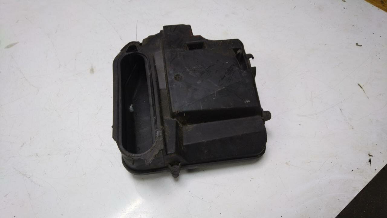 Корпус блока управления двигателем Volkswagen Passat B5 1999
