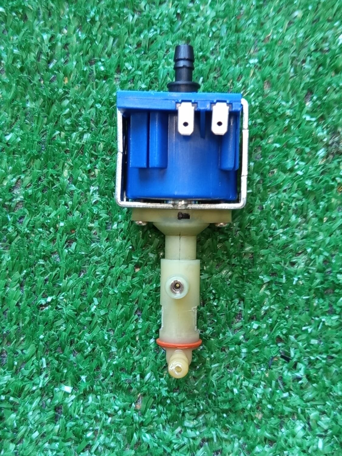 Помпа в сборе для пароочистителя Bort BDR-2500-RR (с разбора)