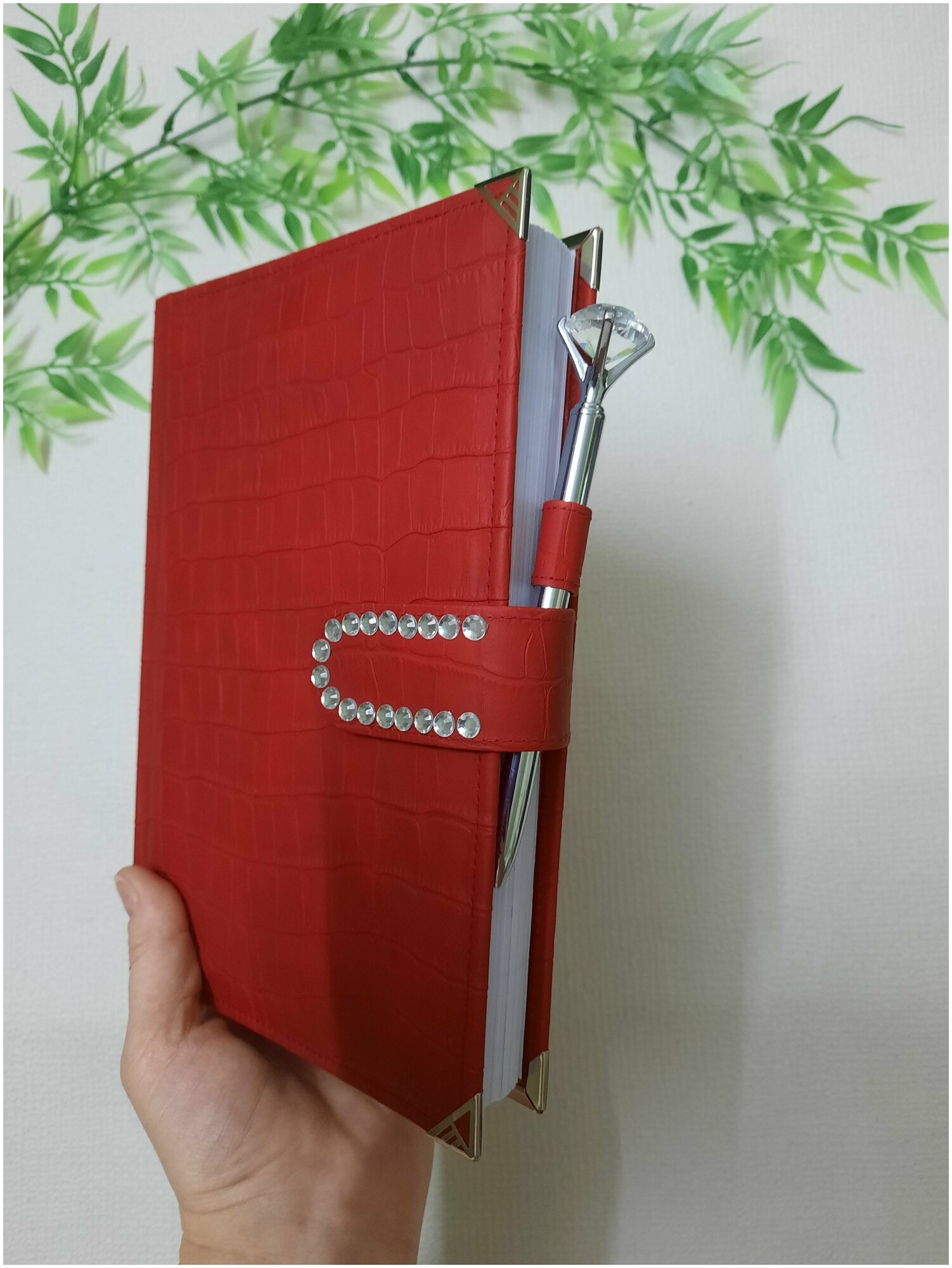 Блокнот "Red car", А5, в книжном переплёте, 160 л, обложка из экокожи