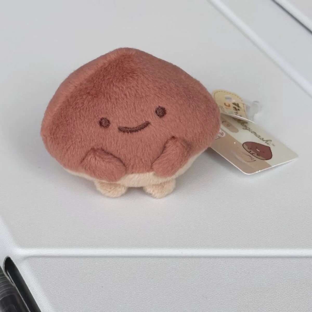 Плюшевая кукла Onigiri Chestnut SumikkoGurashi 6CM Chestnut1