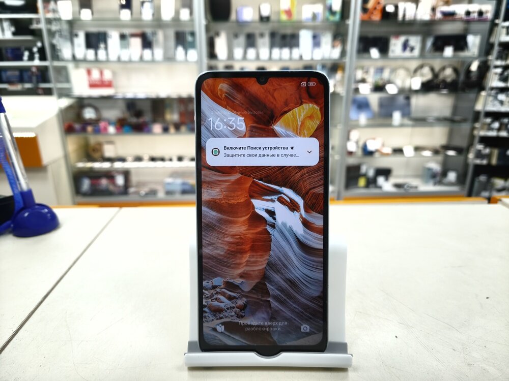 Смартфон Xiaomi Redmi 13C 4/128Gb